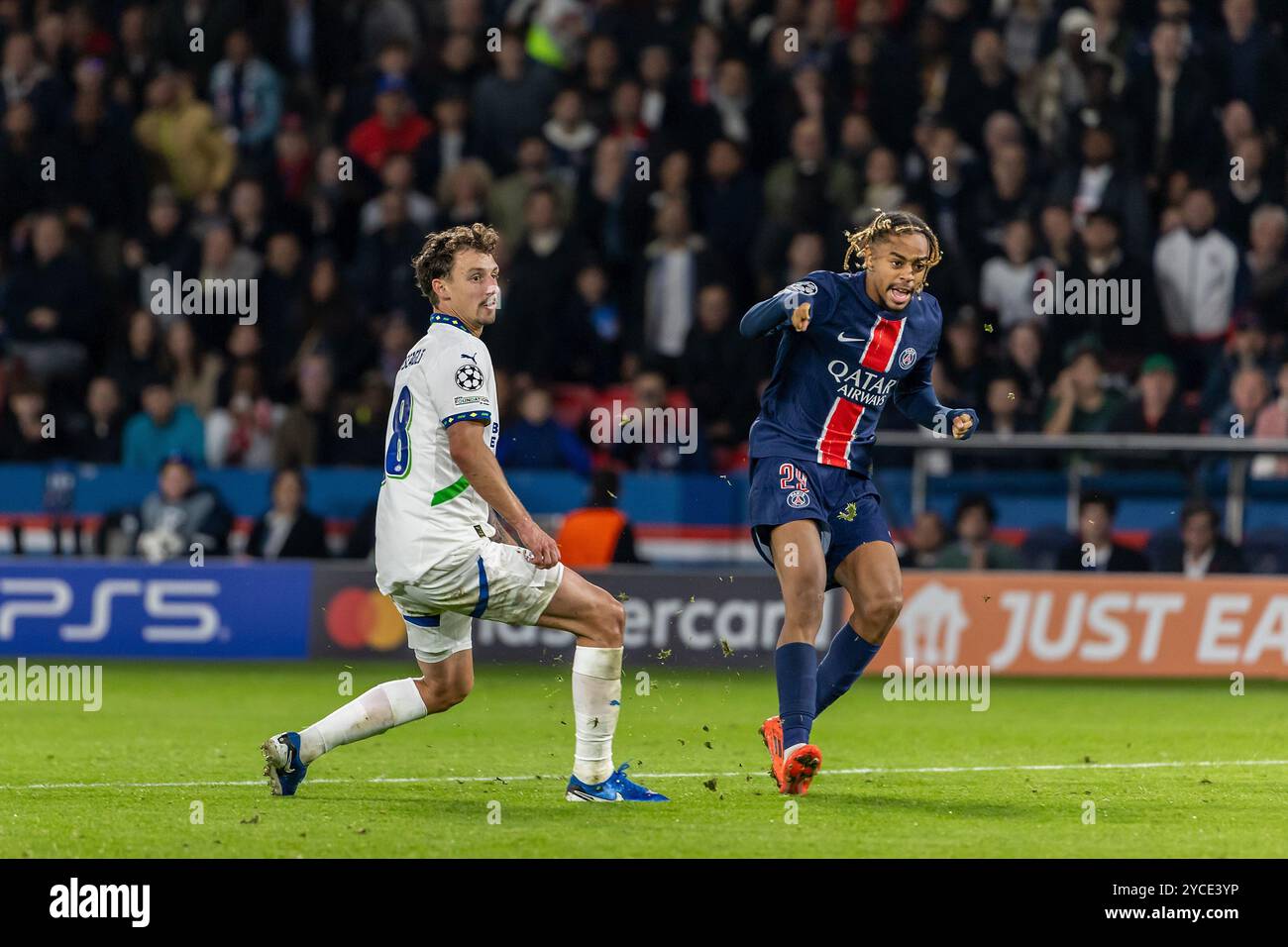 (C) Denis TRASFI / MAXPPP - à Boulogne-Billancourt au Parc des Princes ...
