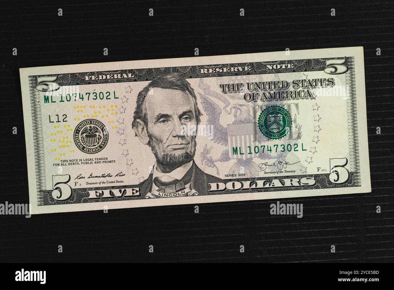 5 dollar bill hi-res stock photography and images - Alamy