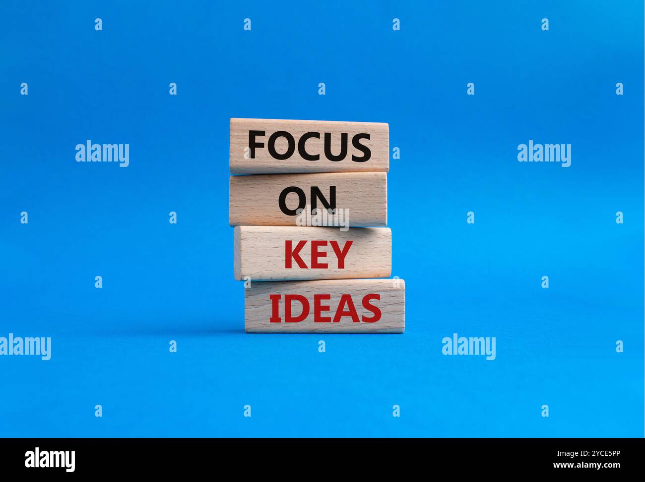 Focus on Key Ideas symbol. Concept words Focus on Key Ideas on wooden ...