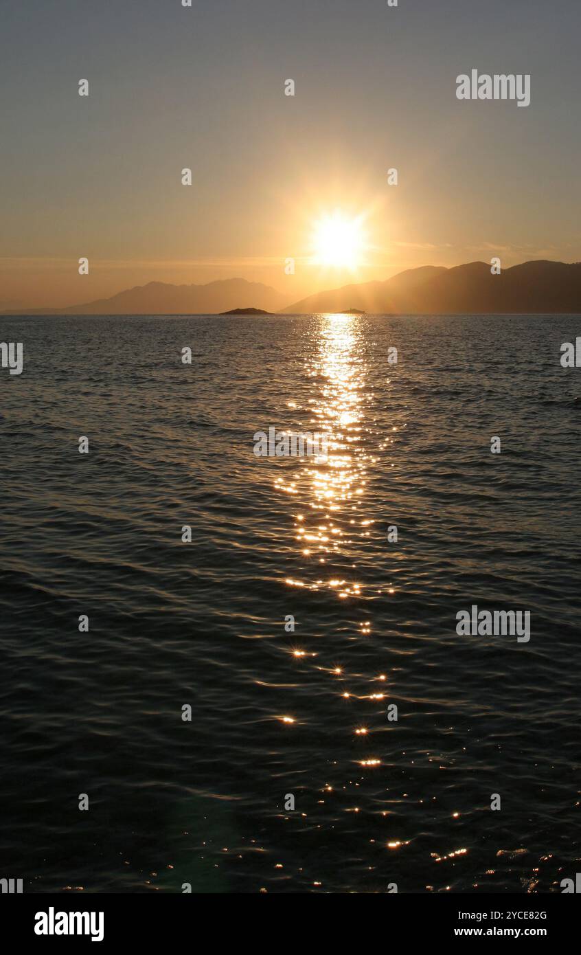 Early morning on Adriatic Sea Stock Photo - Alamy