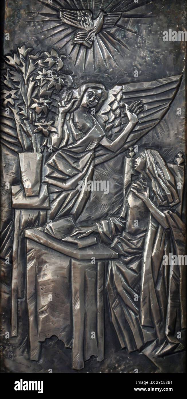 Virgin mary annunciation church icon hi-res stock photography and ...