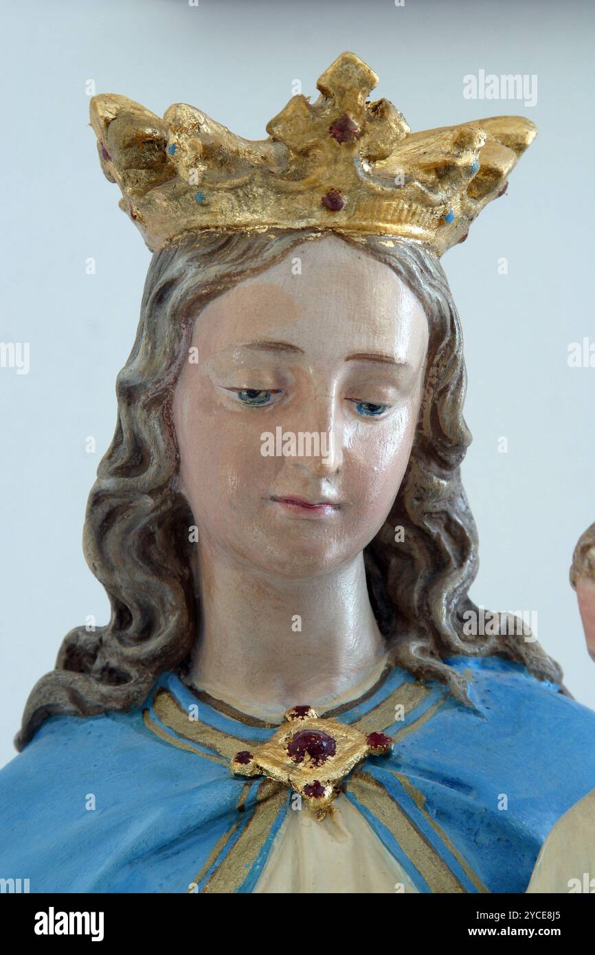 Blessed virgin mary portrait hi-res stock photography and images - Alamy