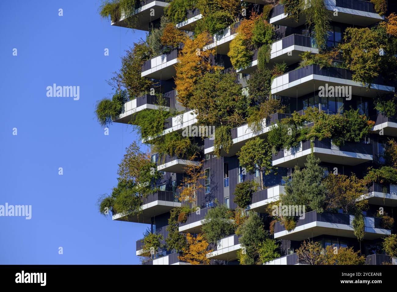 Bosco Verticale, twin tower, green tower block with trees and shrubs ...