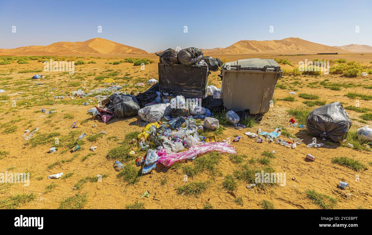 Rubbish in middle east hi-res stock photography and images - Alamy