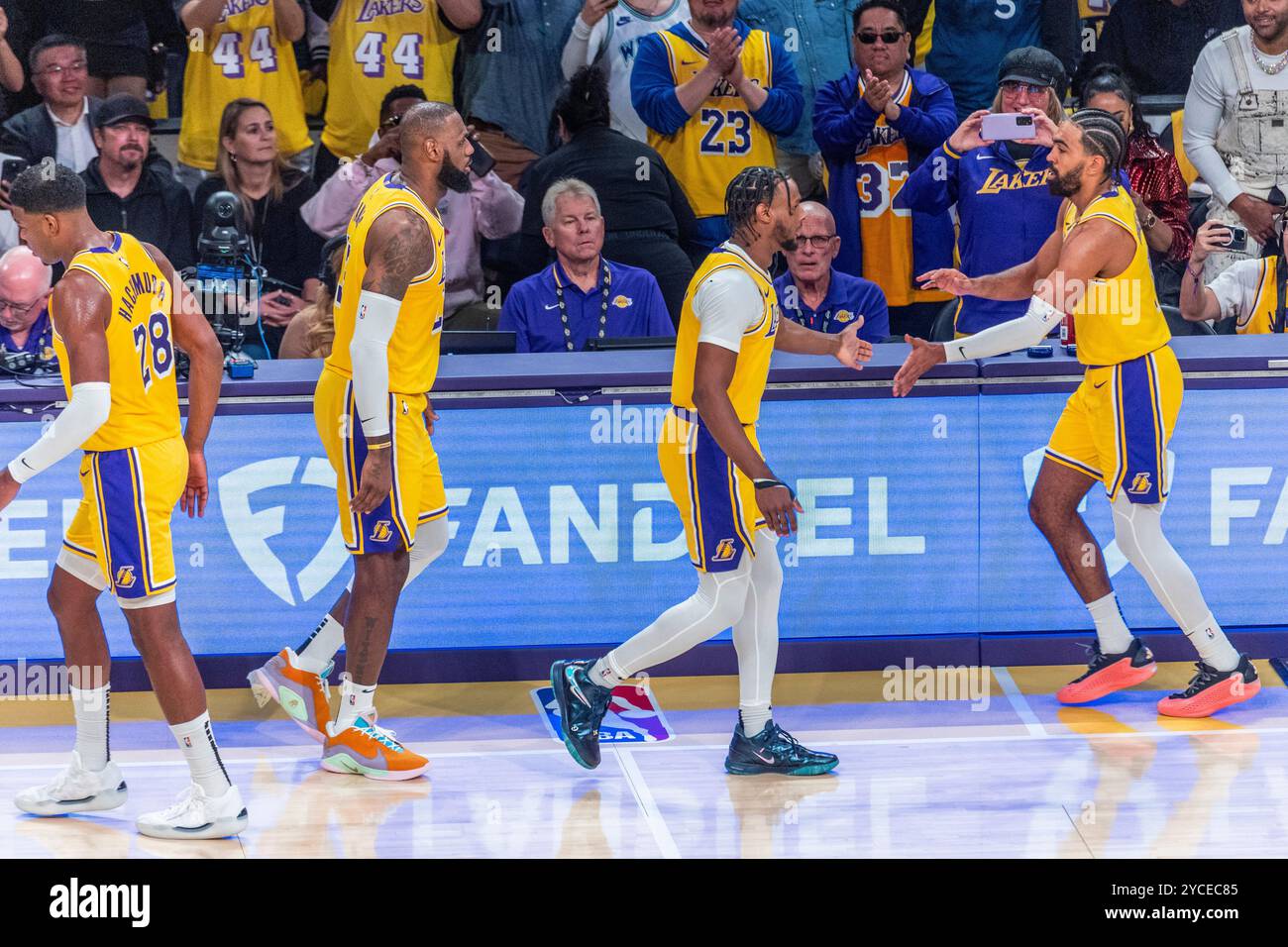 Los Angeles, United States. 22nd Oct, 2024. Los Angeles Lakers' LeBron ...