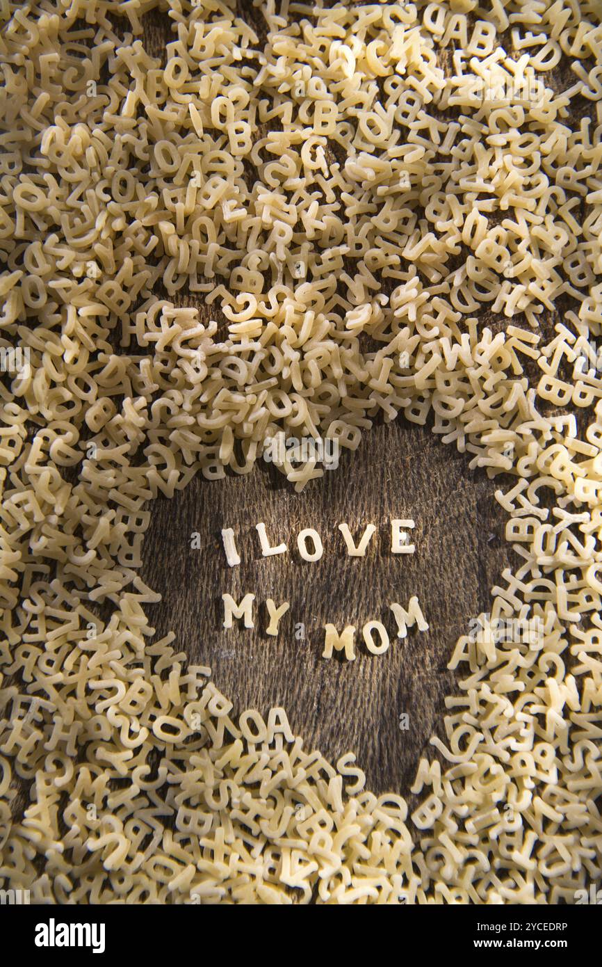 Pasta in the shape of letters of the alphabet to children's nutrition ...