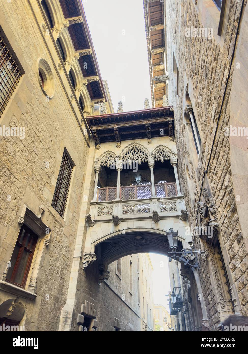Bishops bridge gothic quarter hi-res stock photography and images - Alamy