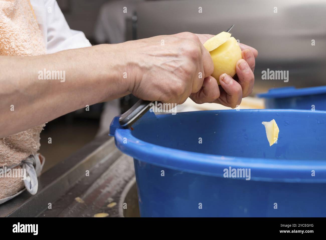 Close up footage female chef hi-res stock photography and images - Alamy