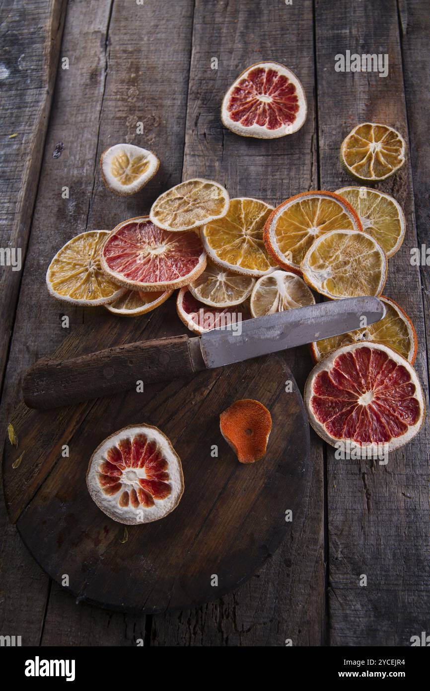 Set of different varieties of citrus fruits sliced and dried Stock ...