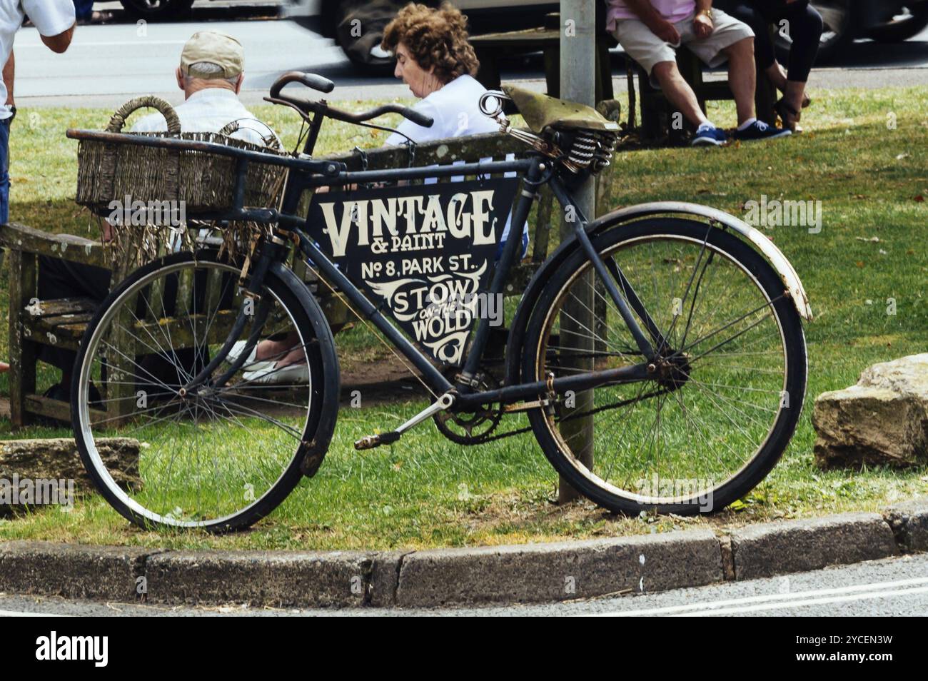 12 part cycle hi-res stock photography and images - Alamy