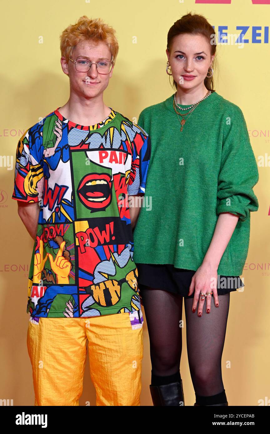 Juri Sam Winkler und Sarah Mahita bei der Weltpremieiere des Kinofilms ...