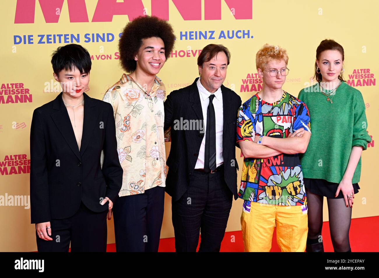 Yun Huang, Leon Ndiaye, Jan Josef Liefers, Juri Sam Winkler und Sarah ...