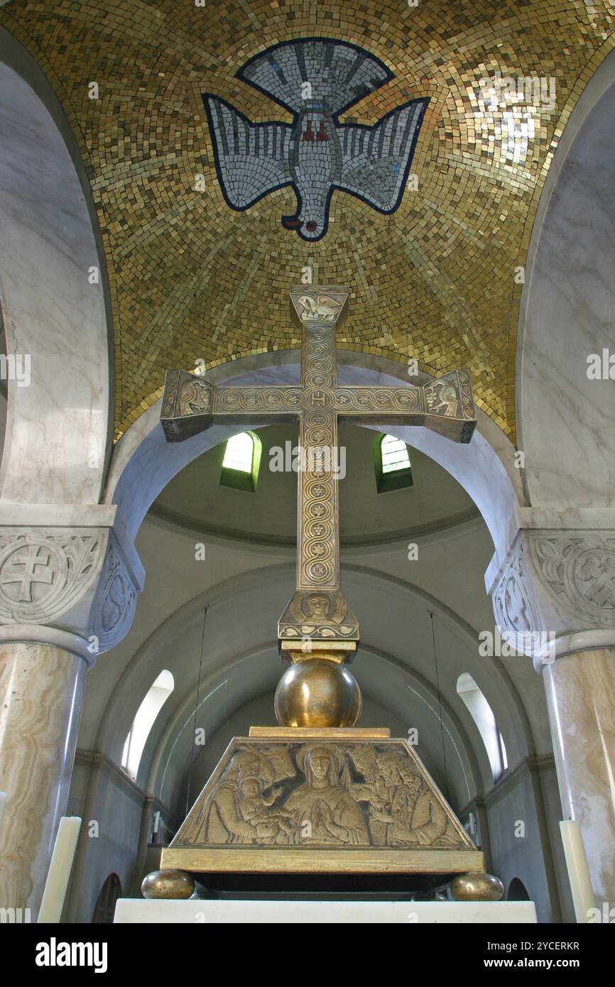 Holy Spirit Bird and Cross Stock Photo - Alamy