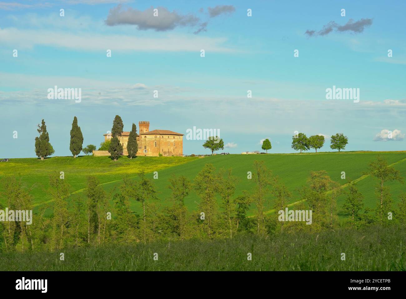 Landscapes and colors of the spring flowering of the Emilia-Romagna ...