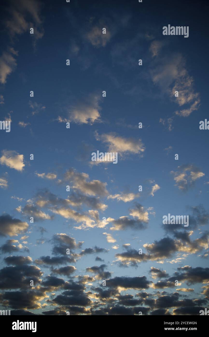 Time of sunrise hi-res stock photography and images - Alamy