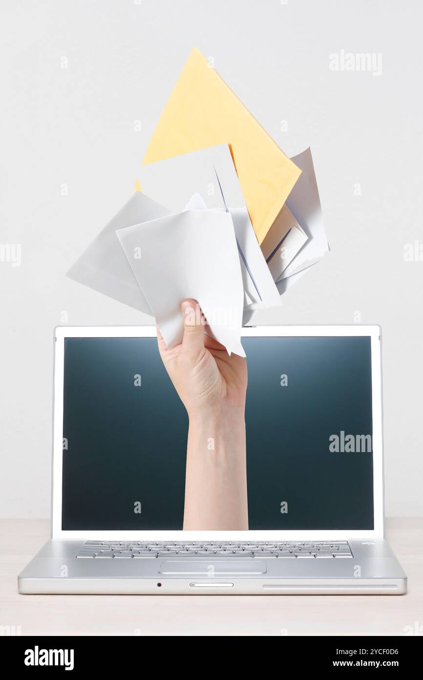 Spam messages hi-res stock photography and images - Alamy