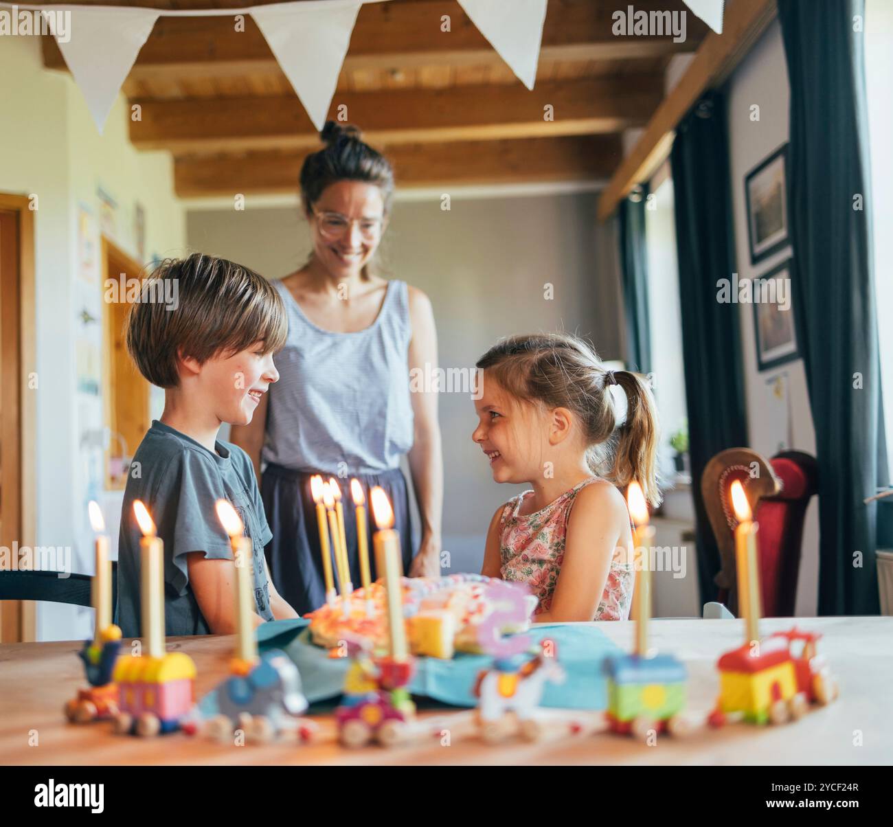 Children's birthday party Stock Photo - Alamy