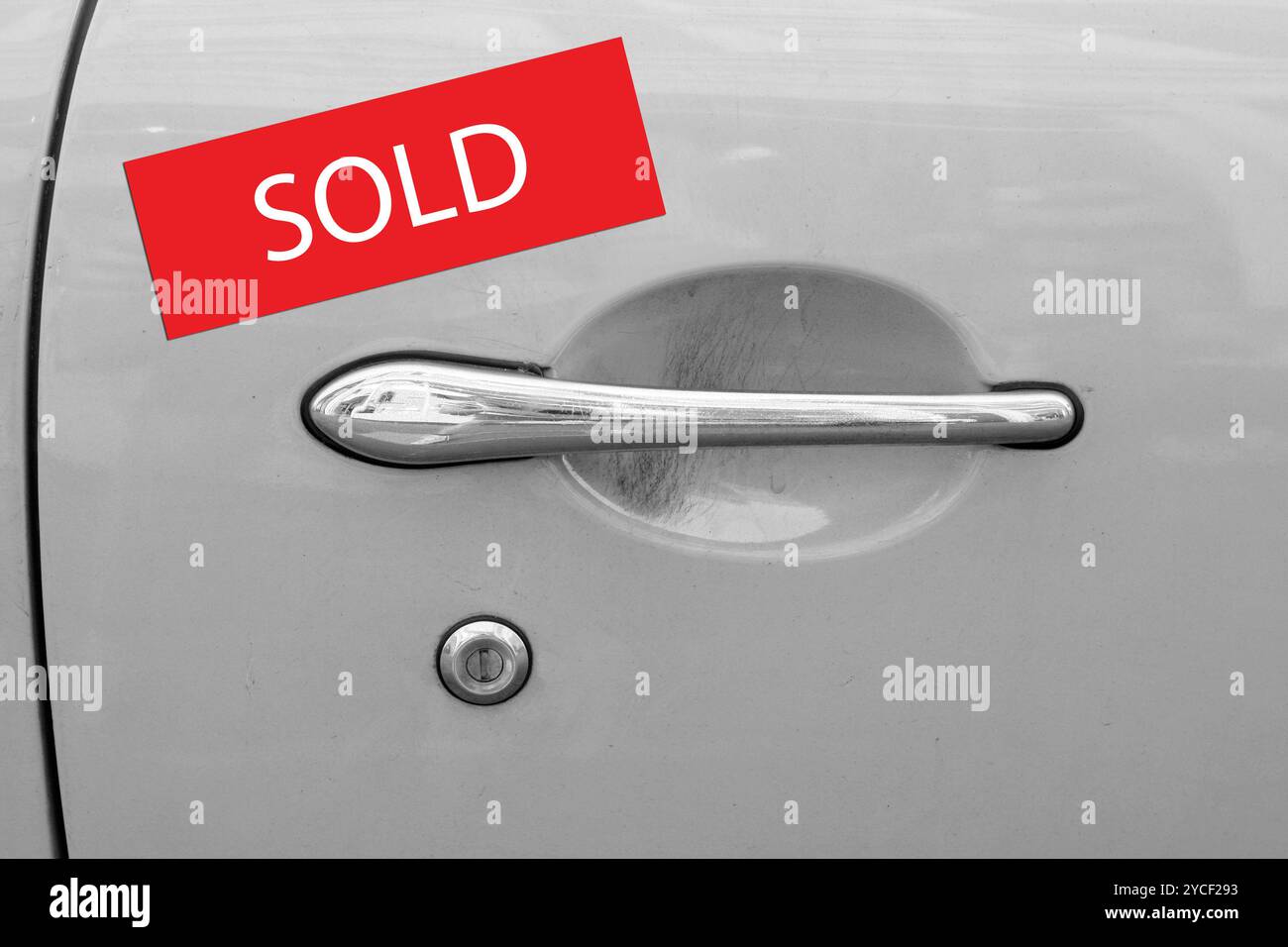 Car sold sign hi-res stock photography and images - Alamy