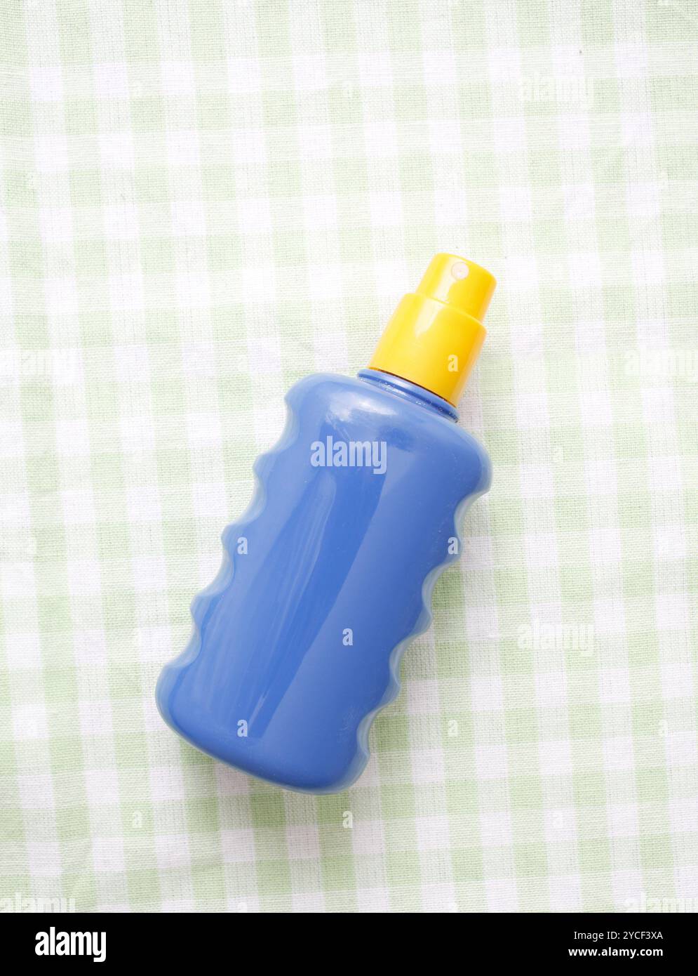 Sun block lotion container hi-res stock photography and images - Alamy