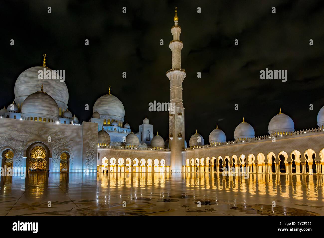 Courtyard, Sheikh Zayed Mosque, Evening lighting, Grand Mosque, Abu ...