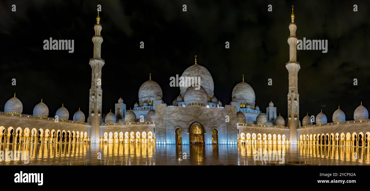 Courtyard, Panorama, Sheikh Zayed Mosque, Evening lighting, Grand ...