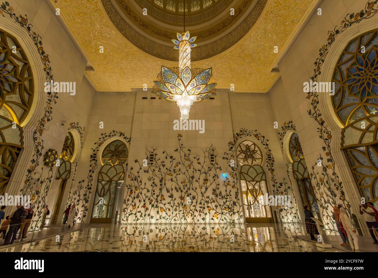 Entrance hall, Sheikh Zayed Mosque, Evening lighting, Grand Mosque, Abu ...