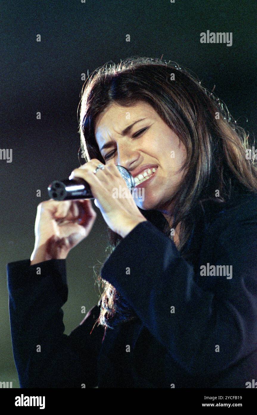Verona Italy 05/09/2001: Laura Pausini, Italian singer, during the ...