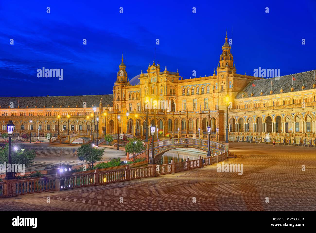 Spain Square (Plaza de Espana)is a square in the Maria Luisa Park, in ...