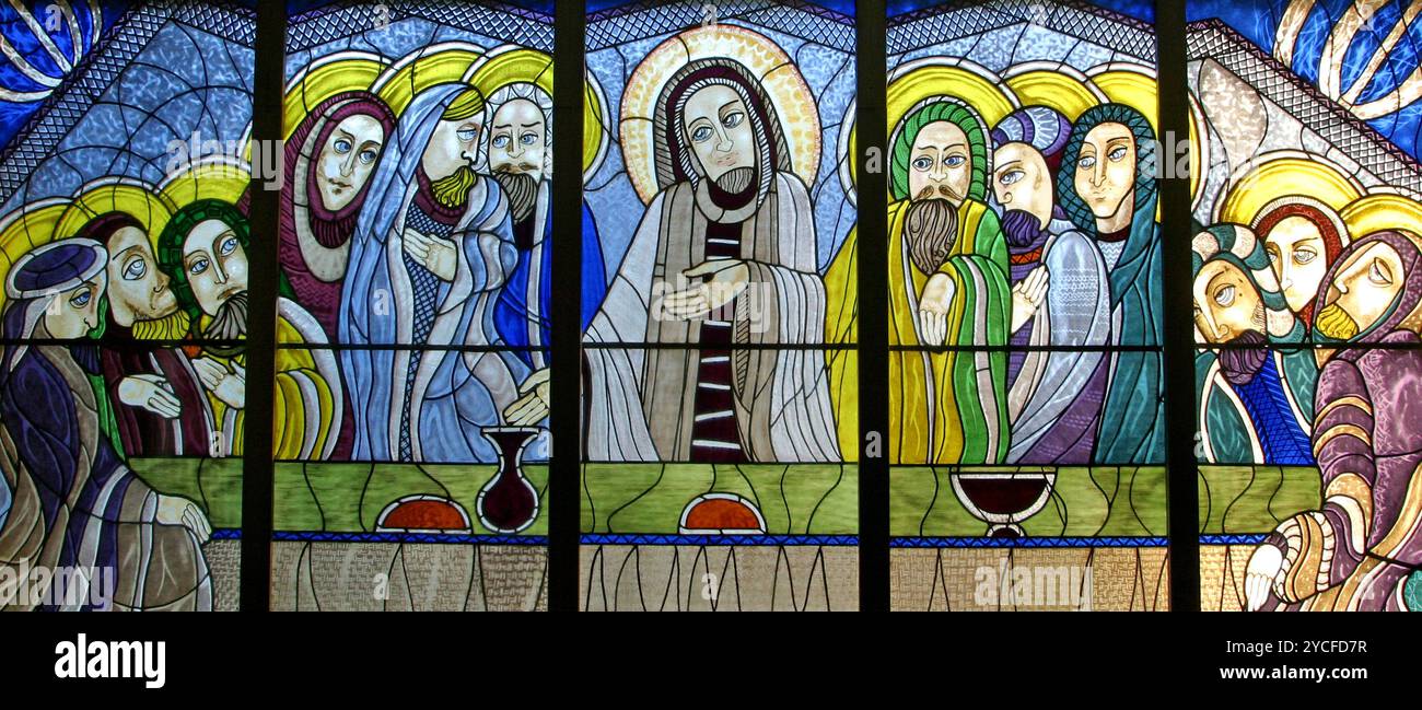 Last supper stained glass window hi-res stock photography and images ...