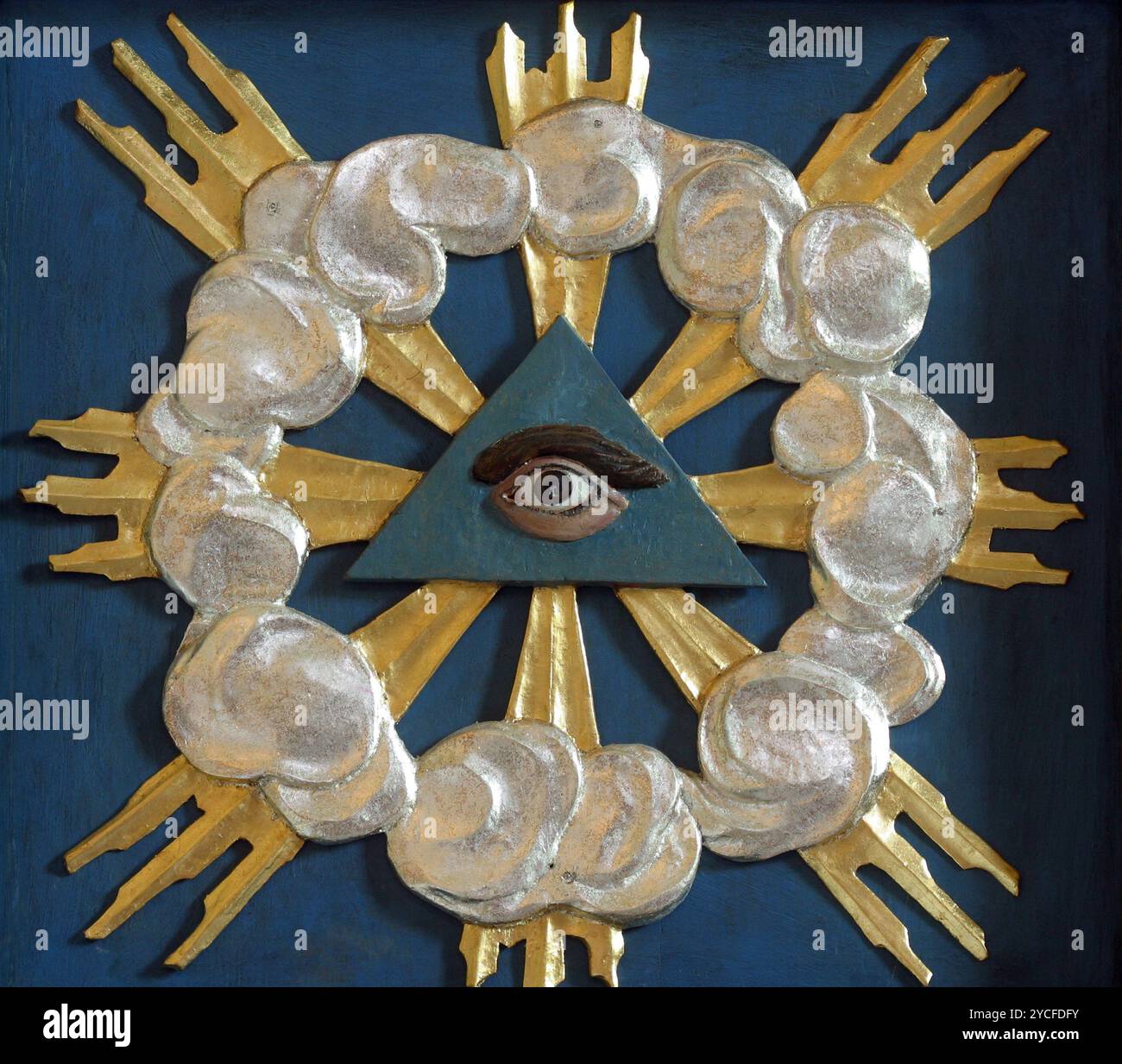 Symbol of the all seeing eye hi-res stock photography and images - Alamy