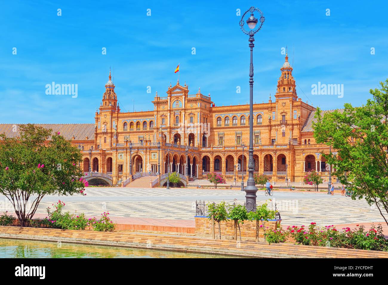 Spain Square (Plaza de Espana) is a square in the Maria Luisa Park, in ...