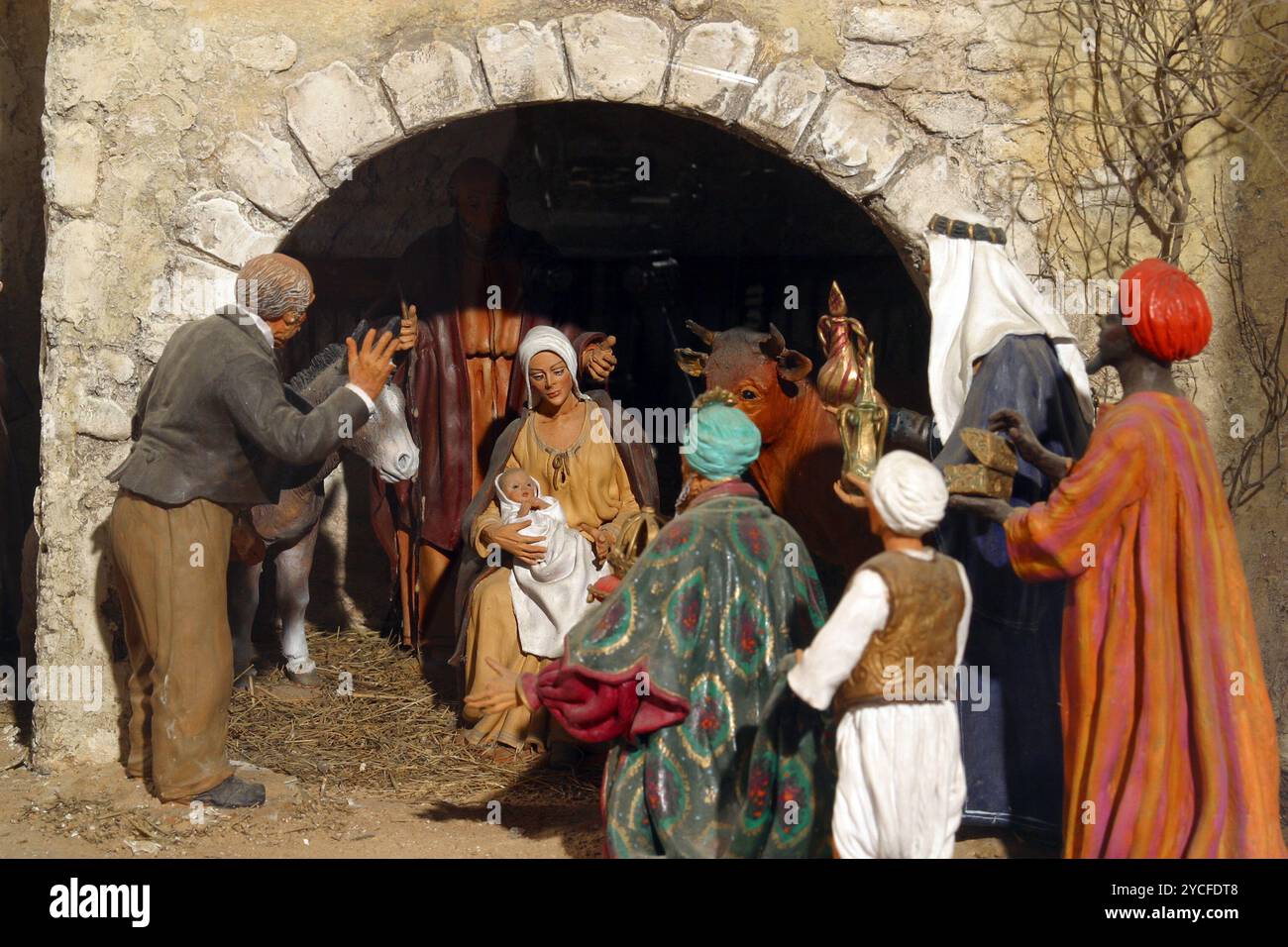 Christmas decorations nativity scene wise hi-res stock photography and ...
