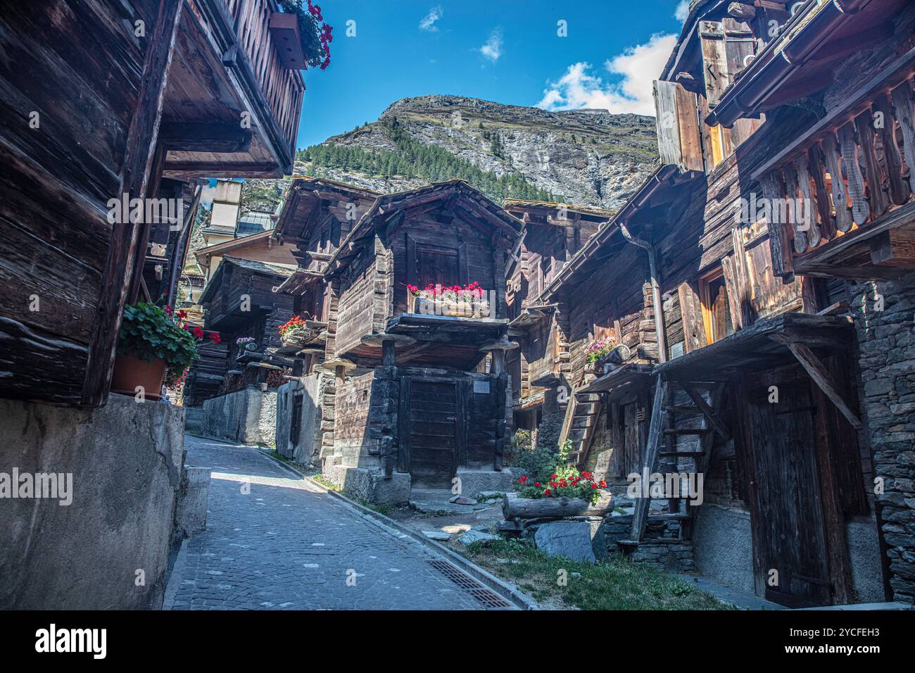 Valais alps house hi-res stock photography and images - Alamy