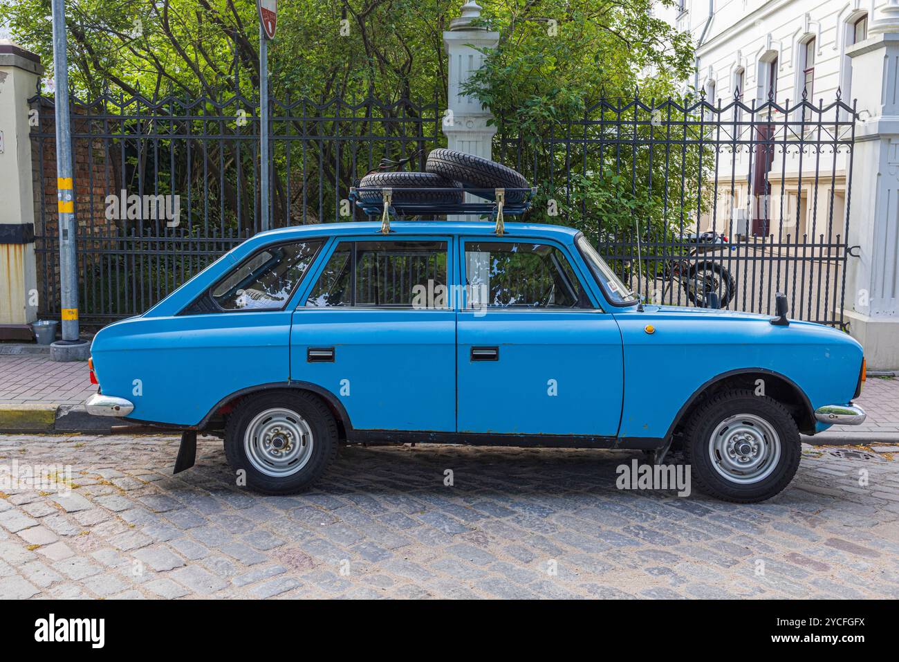 Moskvitch combi hi-res stock photography and images - Alamy