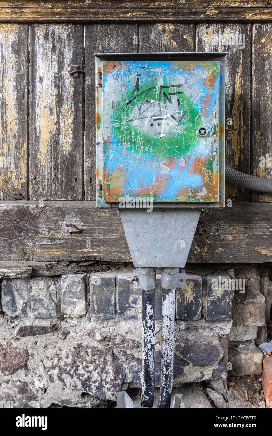 Old electrical system, power distributor Stock Photo - Alamy
