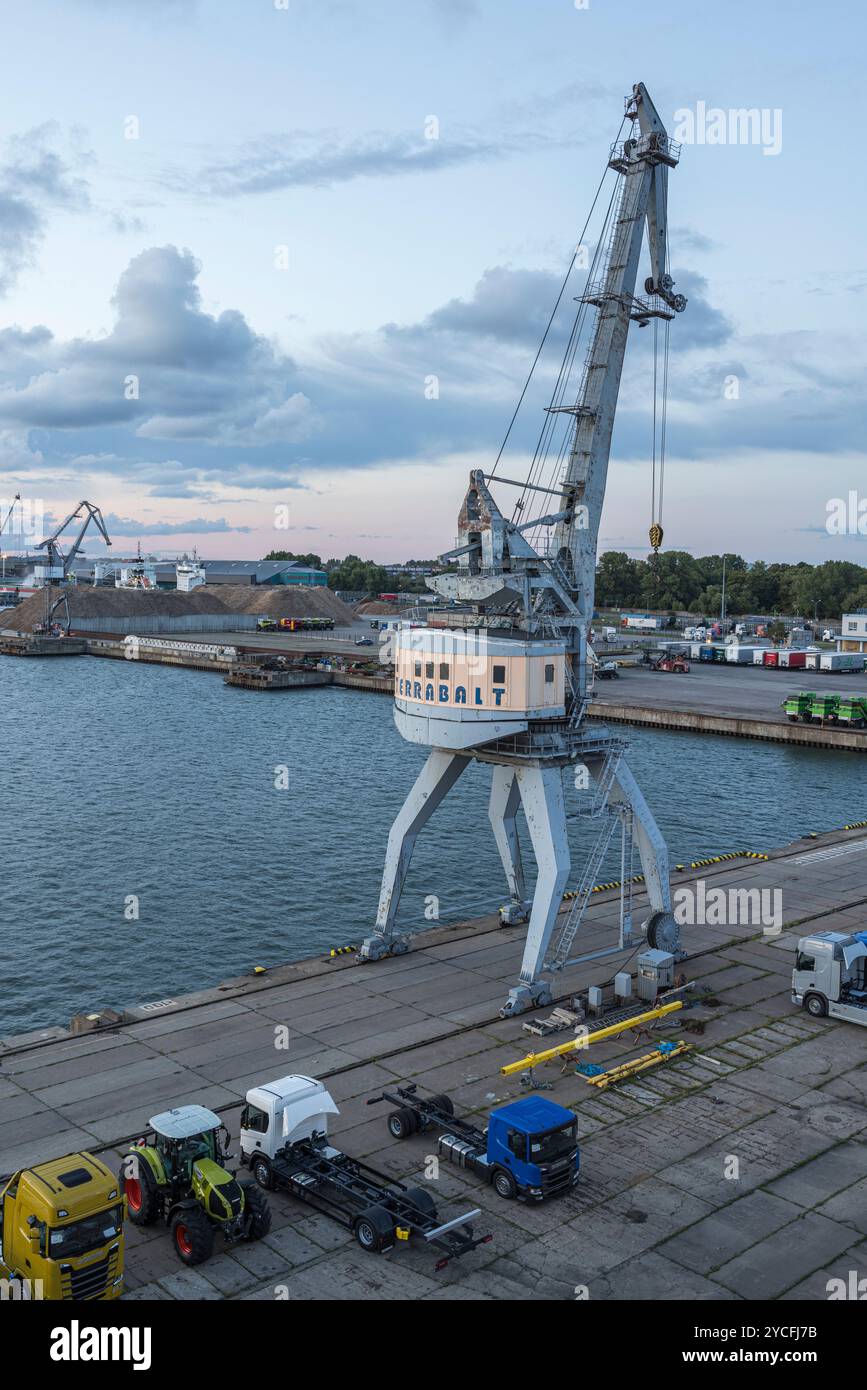 cargo, port, harbor, harbour, sky, cargo, transport, trade, crane ...