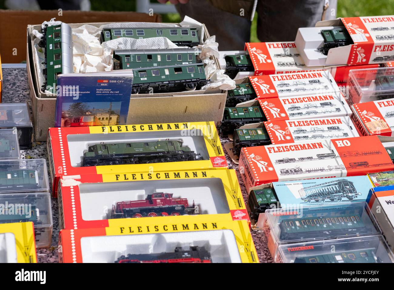 Model train flea market Stock Photo - Alamy