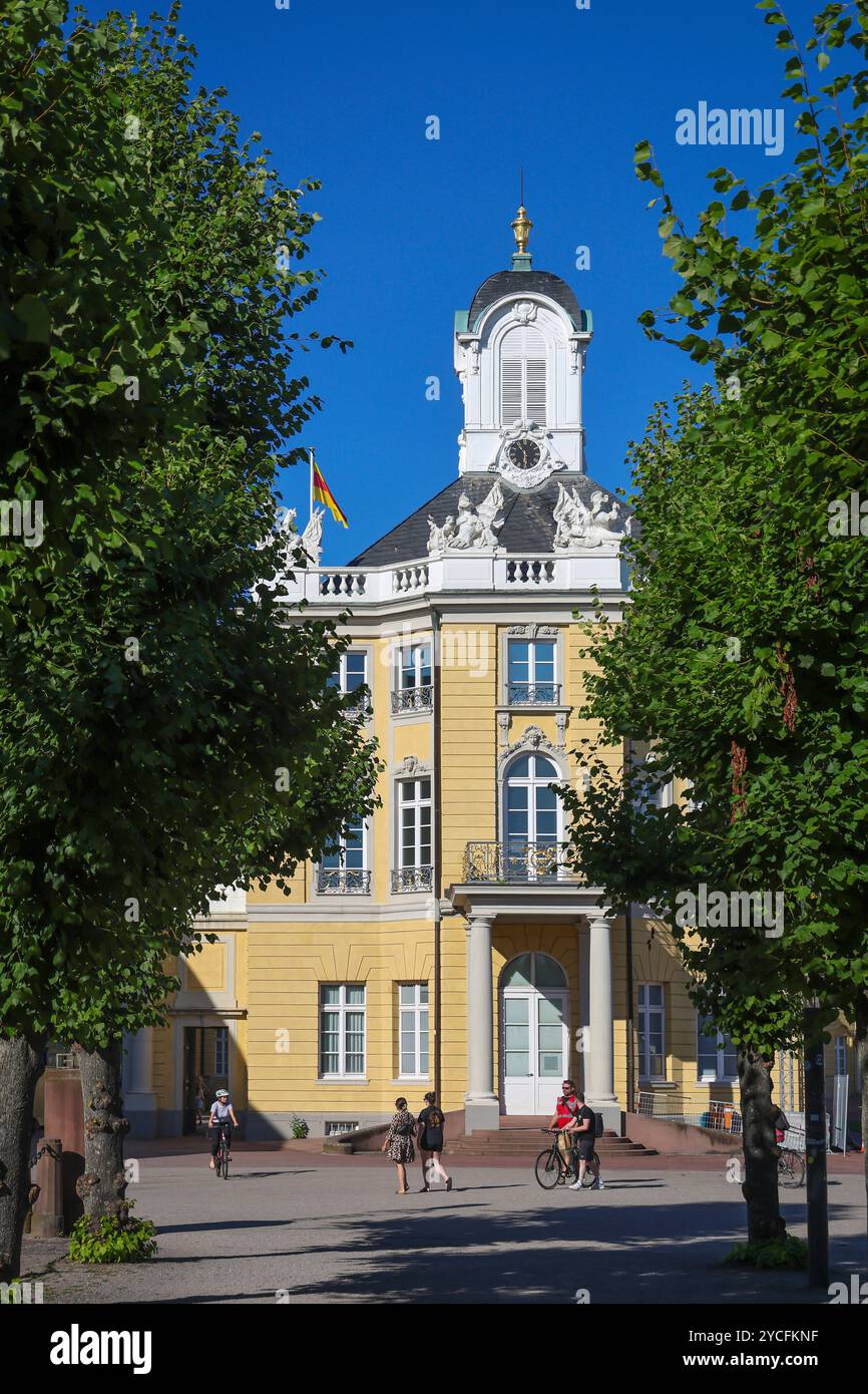 Karlsruhe, Baden-Württemberg, Germany - Karlsruhe Palace. Baroque ...