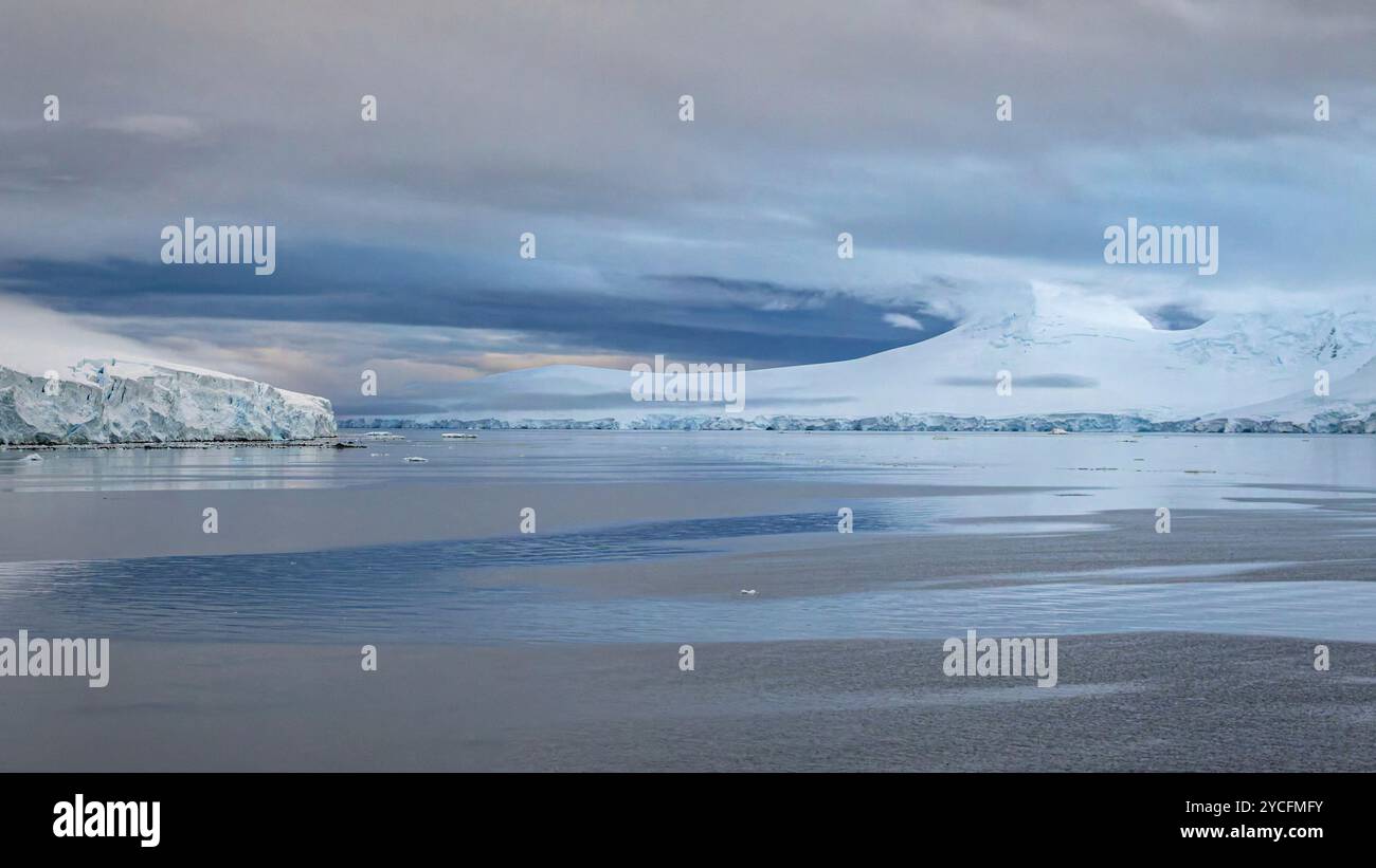 Antarctic coast. Antarctic Peninsula, Antarctica Stock Photo - Alamy