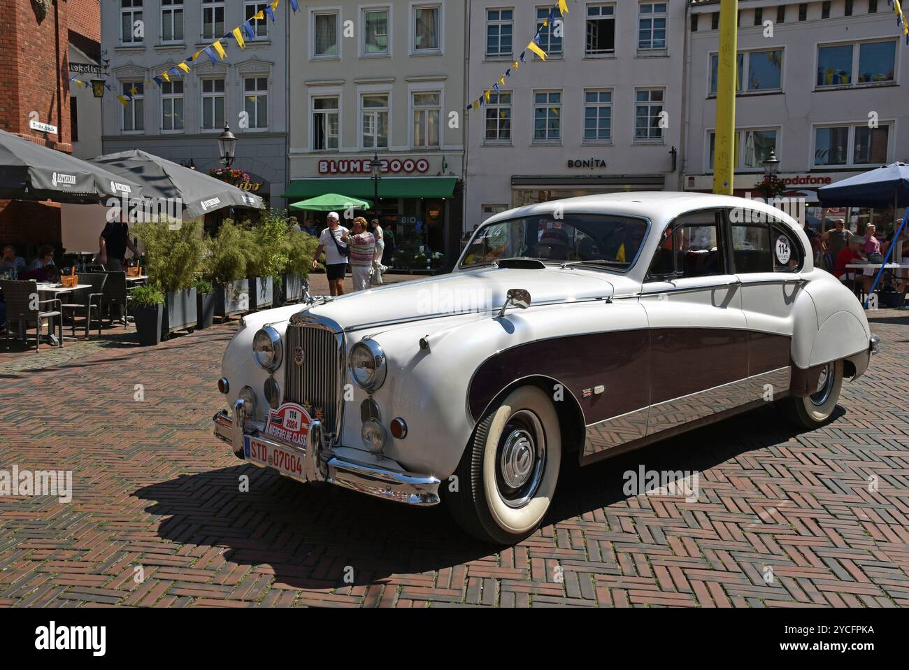 Jaguar mk9 from 1961 hi-res stock photography and images - Alamy