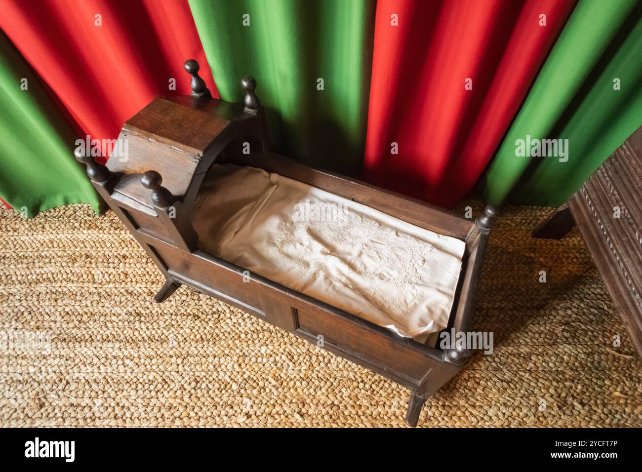 Wooden castle england hi-res stock photography and images - Alamy