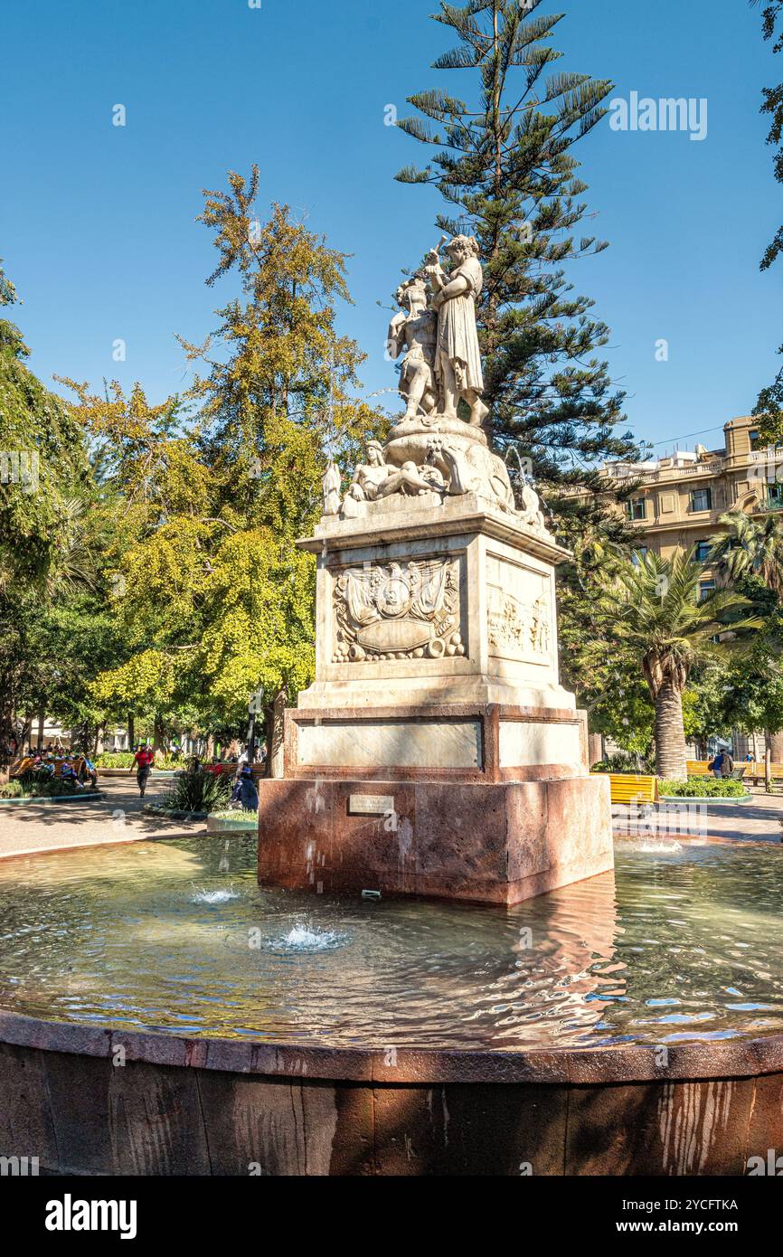 Monumento a la Libertad Americana" on the fountain at the Plaza de ...