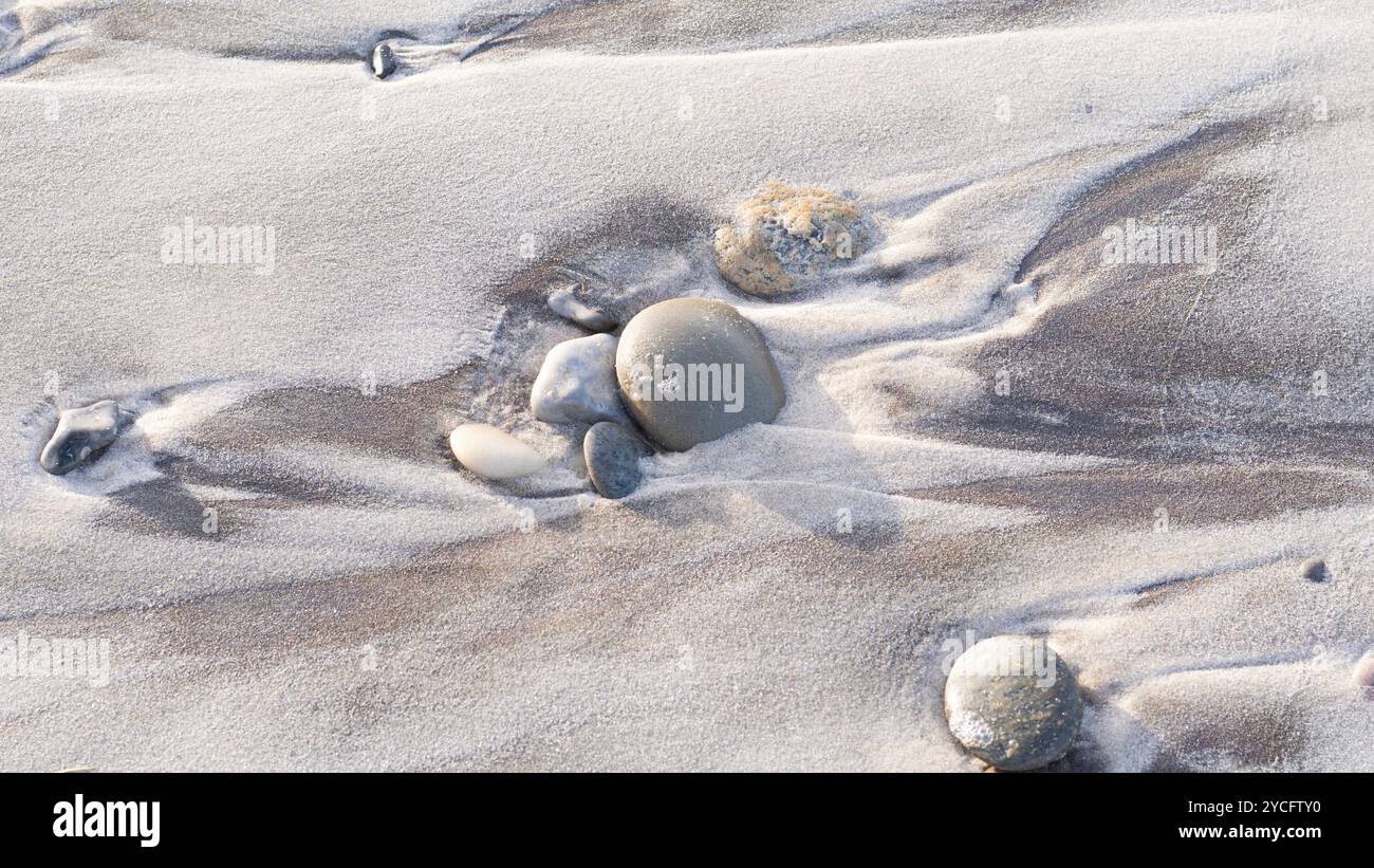 Sand and pebbles beach hi-res stock photography and images - Alamy