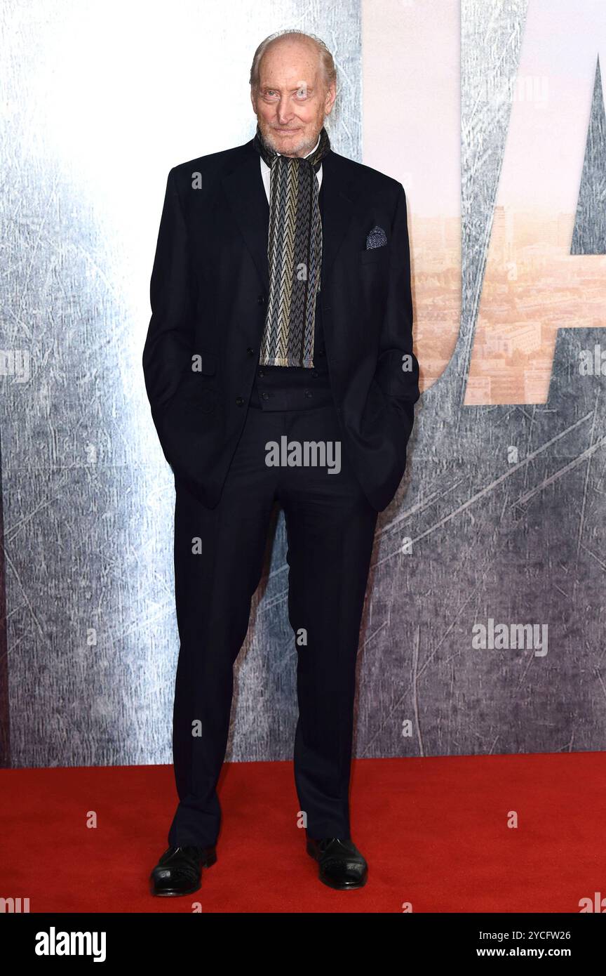 Charles Dance bei der Premiere der Miniserie The Day of the Jackal in ...