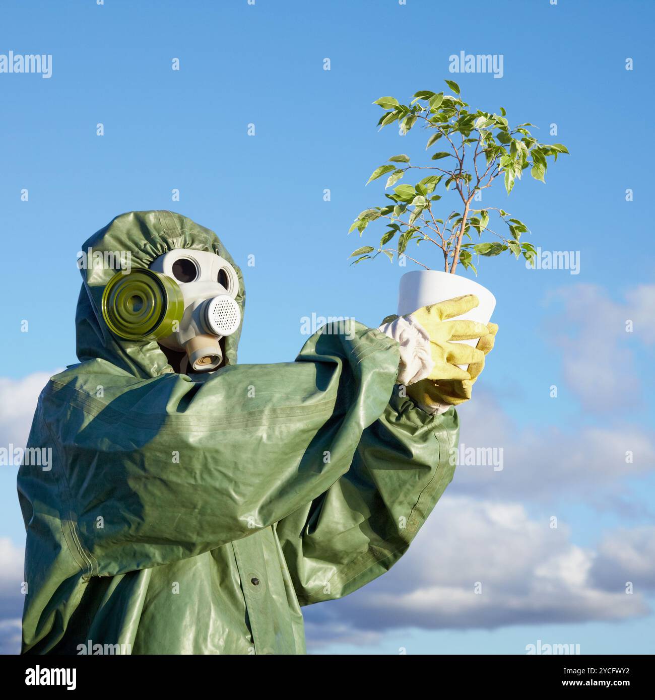 Man in gas mask suit hi-res stock photography and images - Alamy