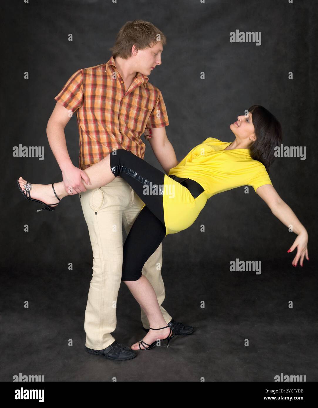 Couple dancing the tango hi-res stock photography and images - Alamy