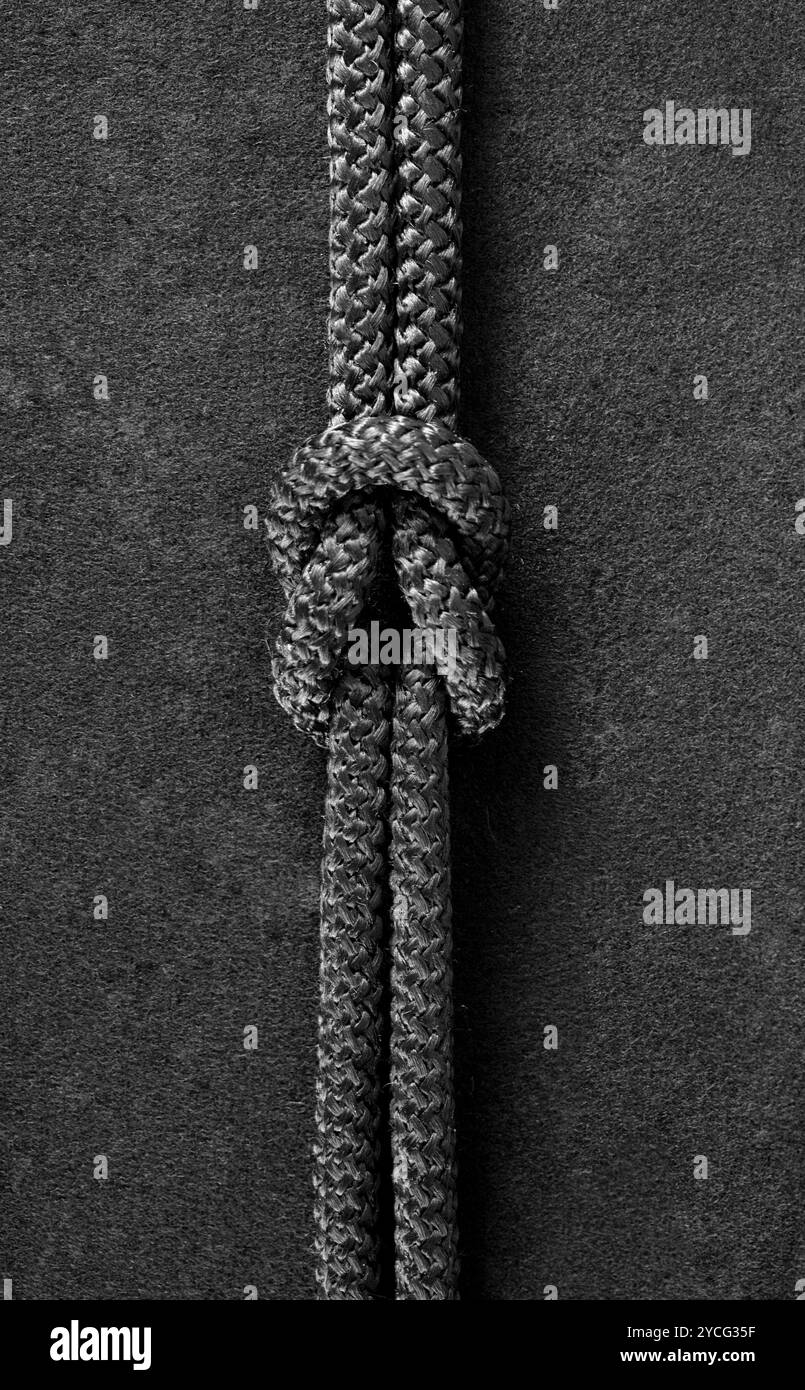 Bend knot on black hi-res stock photography and images - Alamy