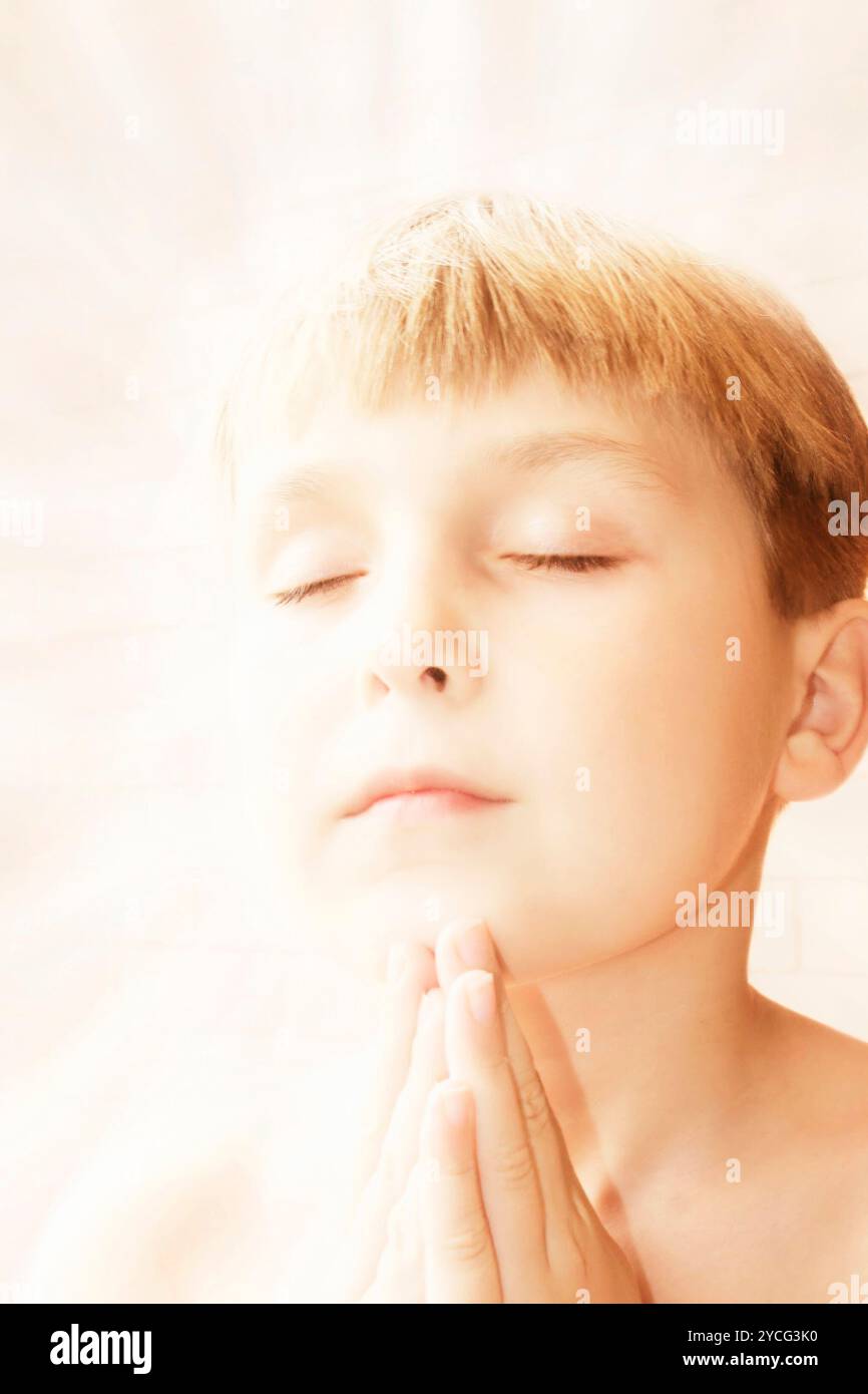 Prayer prayerful praying hi-res stock photography and images - Alamy