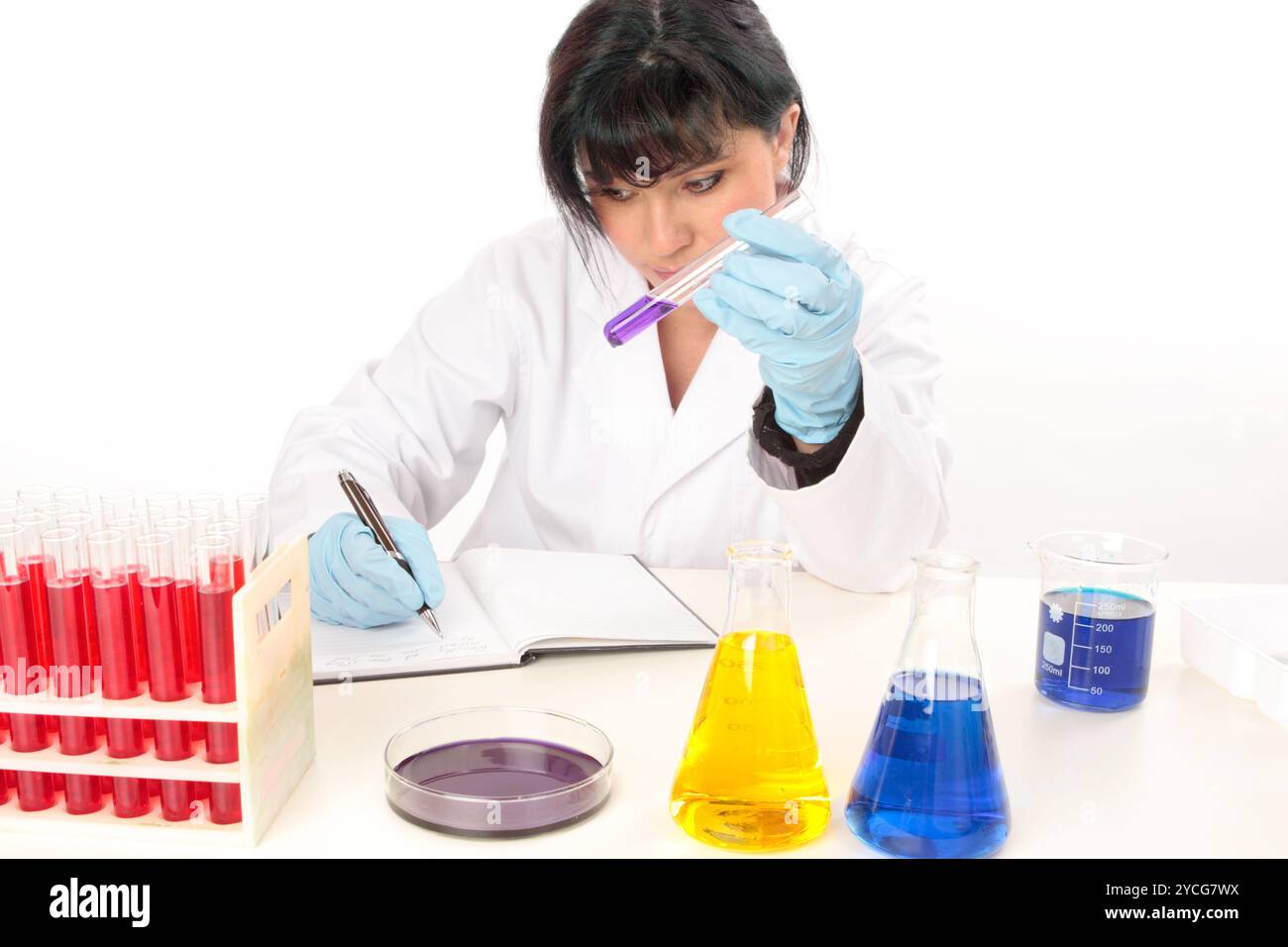 Researcher in laboratory conducting tests Stock Photo - Alamy