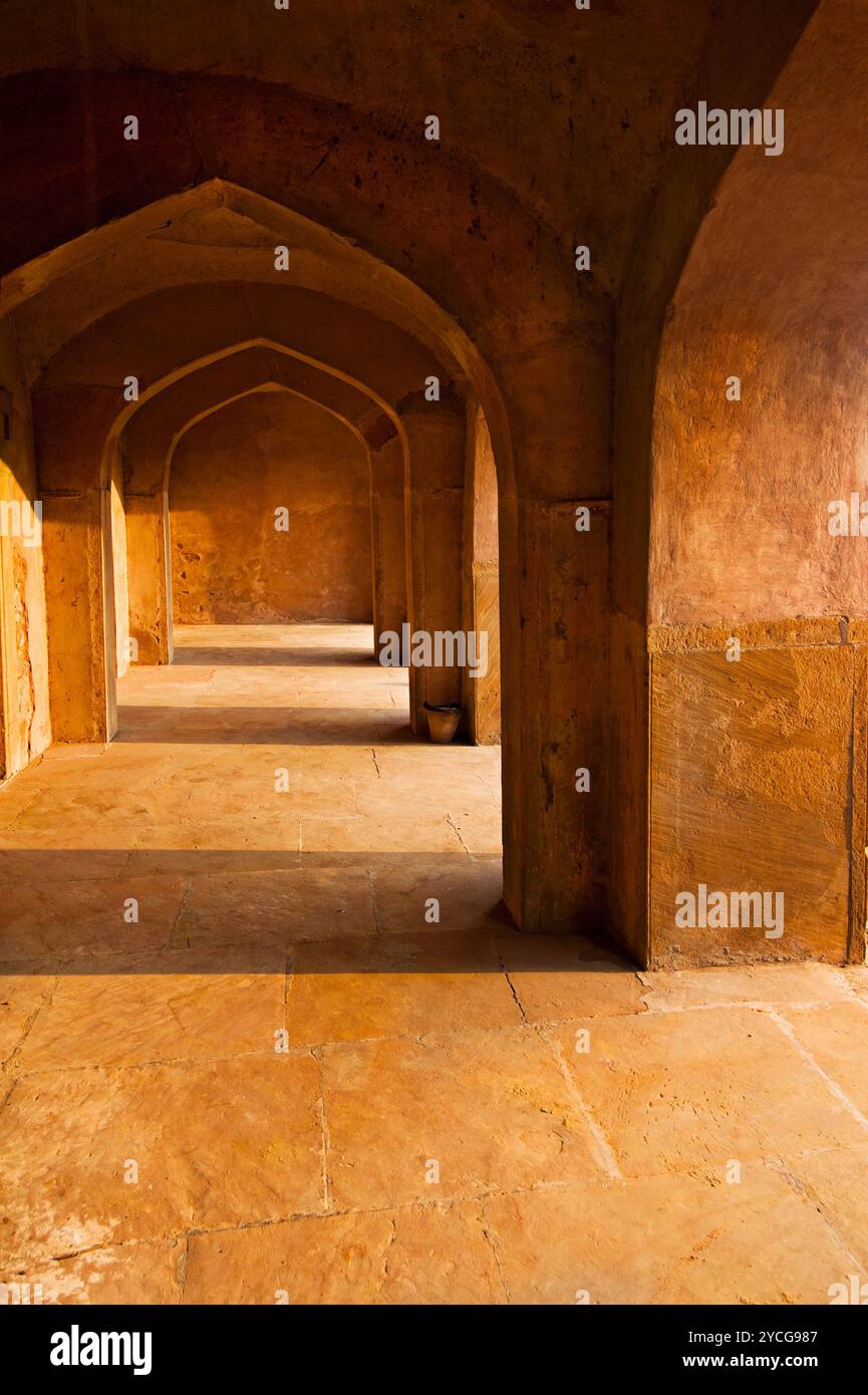 Ancient architecture corridor arches hi-res stock photography and ...